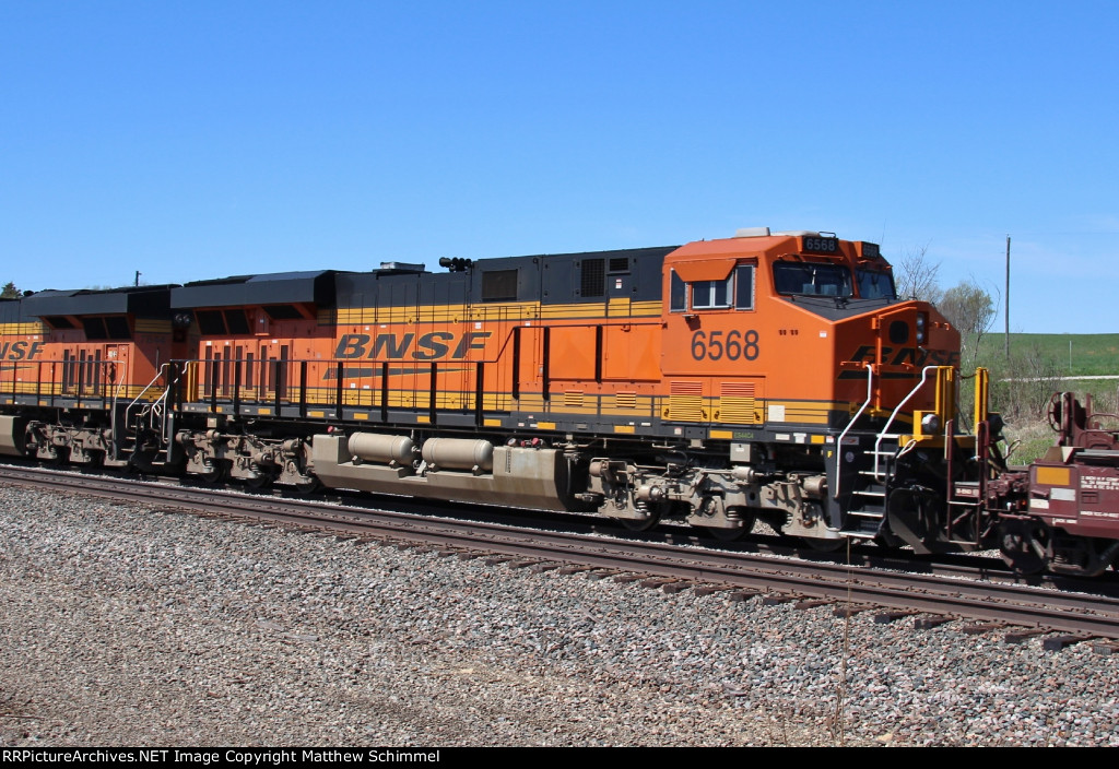 BNSF 6568